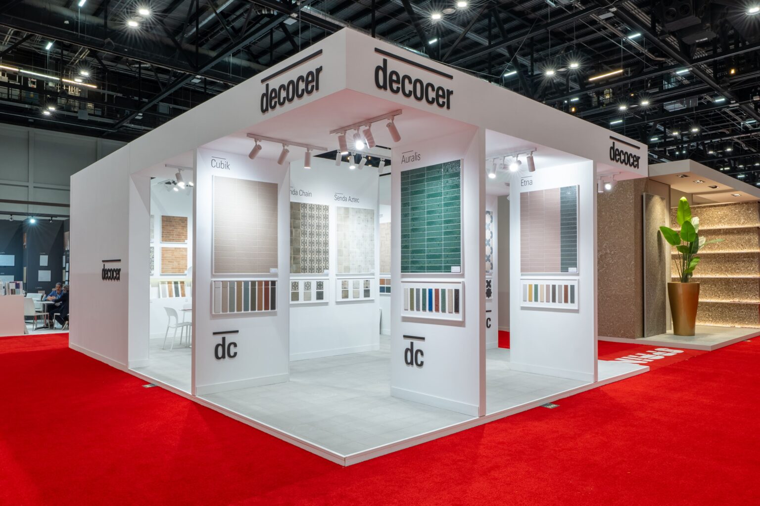 Decocer en Coverings 2025: Innovación cerámica
